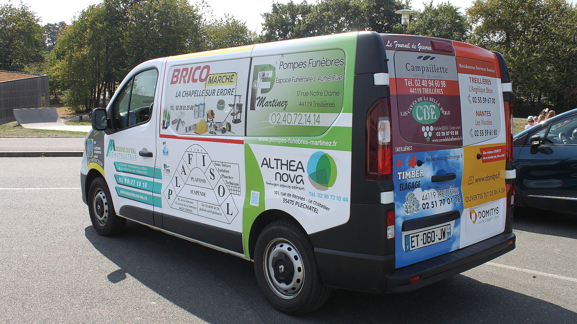 Inauguration du minibus publicitaire - Treillieres